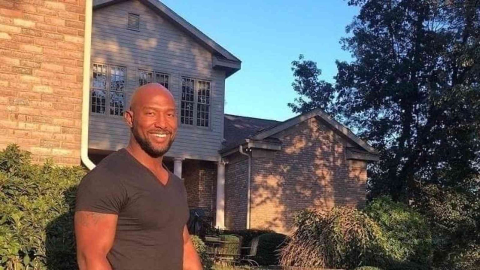 Martell Holt Biography: Age, Bio, Birthday, Family, Net Worth - Eduvast.com
