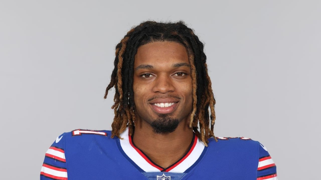 Damar Hamlin Biography: Age, Birthday, Early Life, Career, Family ...