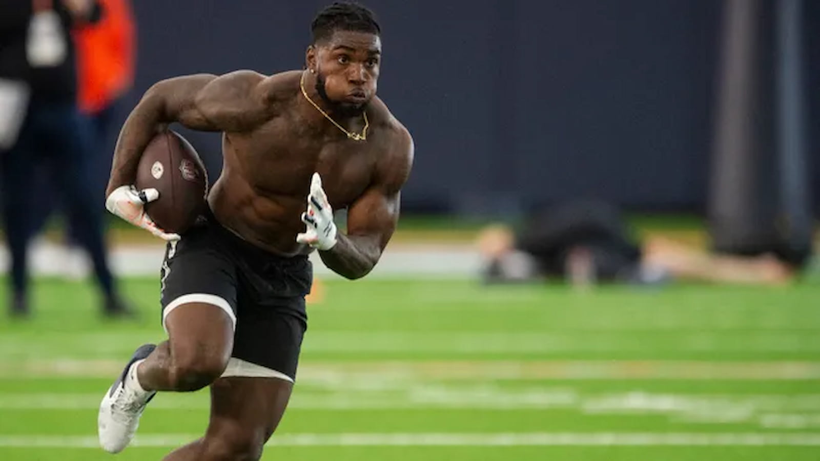 Tank Bigsby Biography: Age, Career, Family, Personal Life, and Net ...