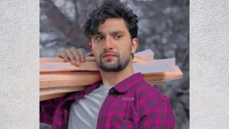 Ahad Raza Mir Biography: Age, Height, Career, Family, Personal Life ...