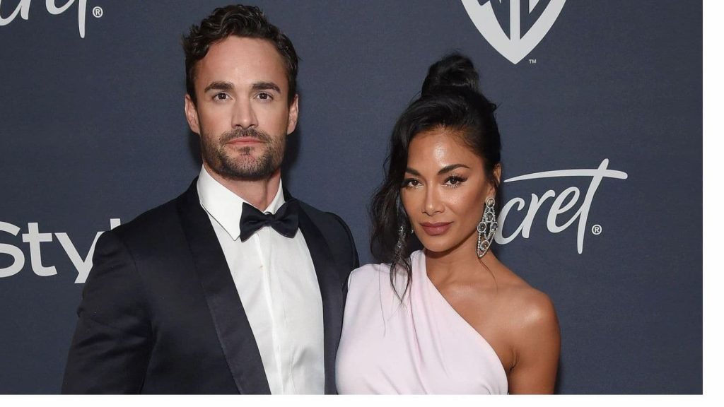 Nicole Scherzinger Relationship Status: Is Thom Evans her husband ...