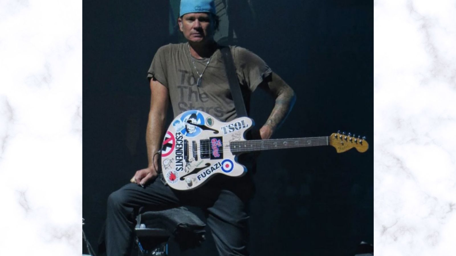 Tom DeLonge Biography: Age, Height, Birthday, Career, Family, Personal ...